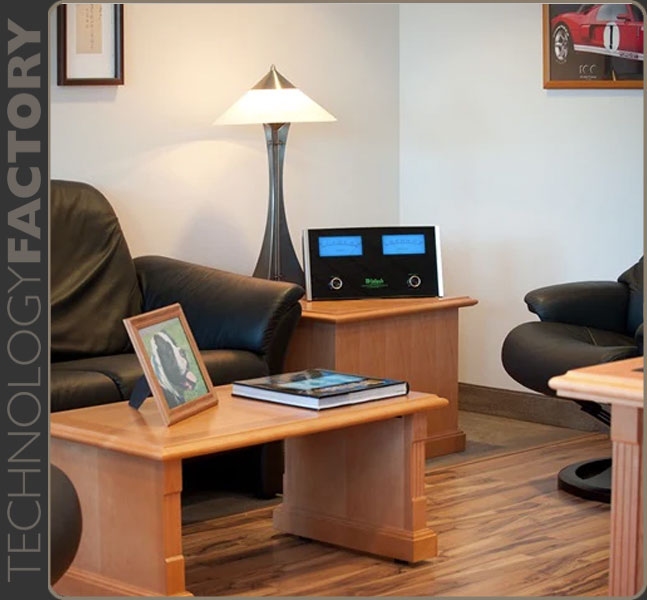 McIntosh MCLK12 Clock